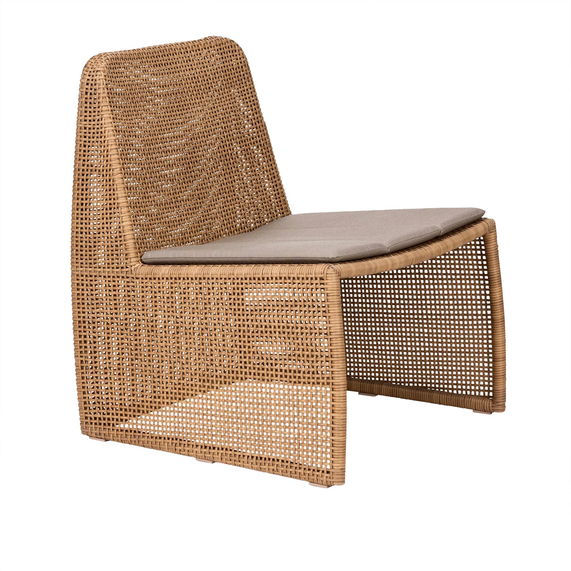 Signature Outdoor Lounge Chair: Low Profile Wicker Chair