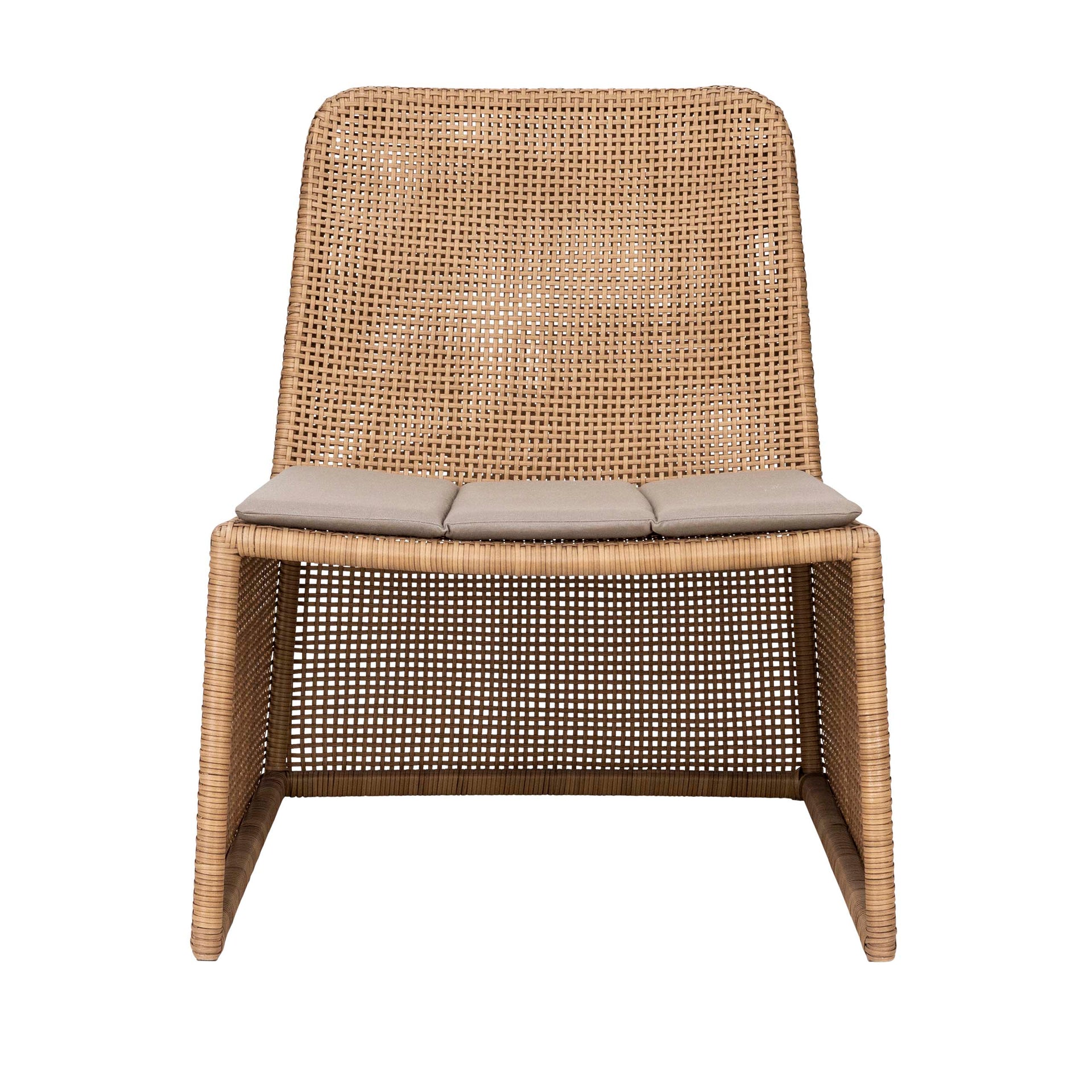 Signature Outdoor Lounge Chair: Low Profile Wicker Chair